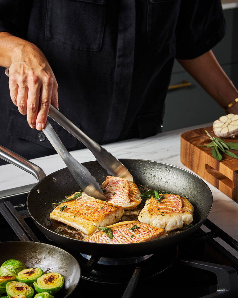 Which is the best pan for cooking fish? | CookDineHost