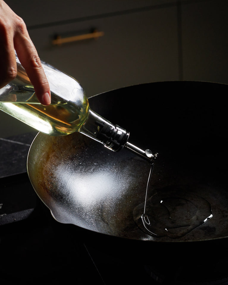 Cooking oil smoke points: why do they matter? | CookDineHost